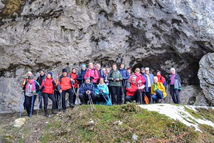 Pohodniki DU Preddvor obiskali Poglejsko cerkev - preddvor.si